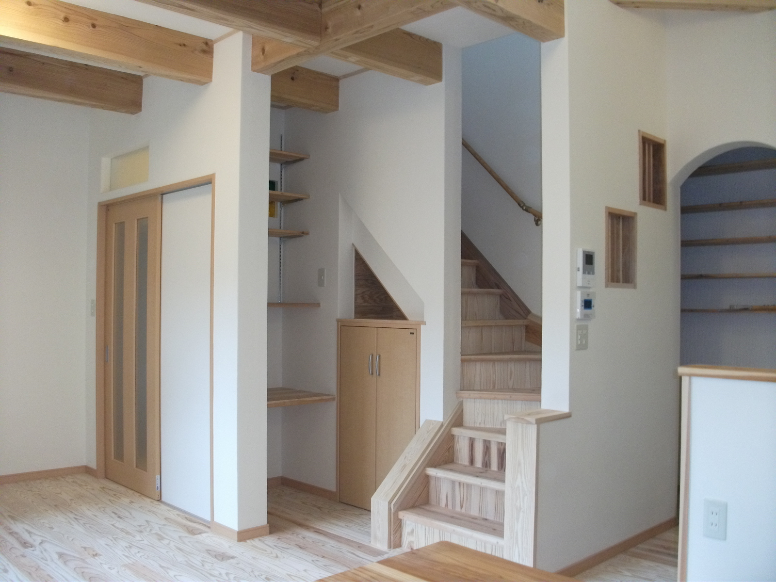 リビング階段で後悔しない間取りの考え方｜千葉の注文住宅事例 - 木ごこち工務店｜千葉県柏市で自然素材を用いた注文住宅のご相談なら